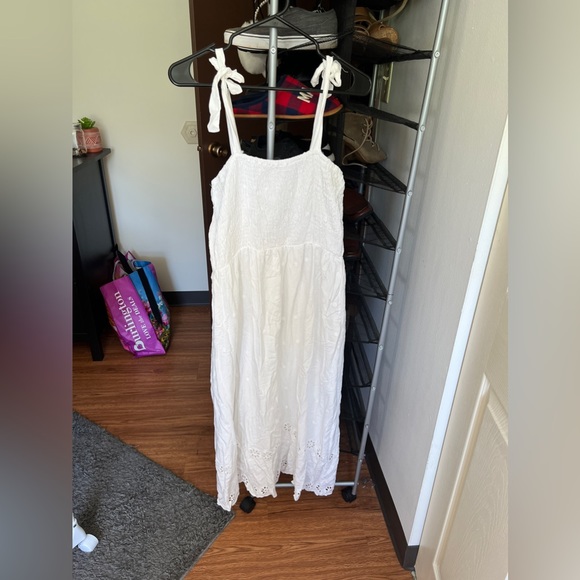 Jessica Simpson | Dresses | Jessica Simpson White Ruffled Maxi Dress ...